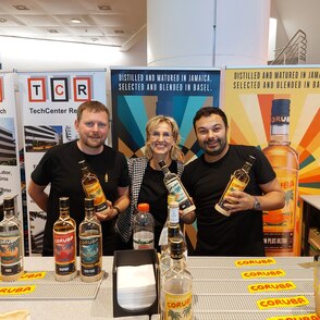 Import & Vertrieb und Produktion & Export - Haecky